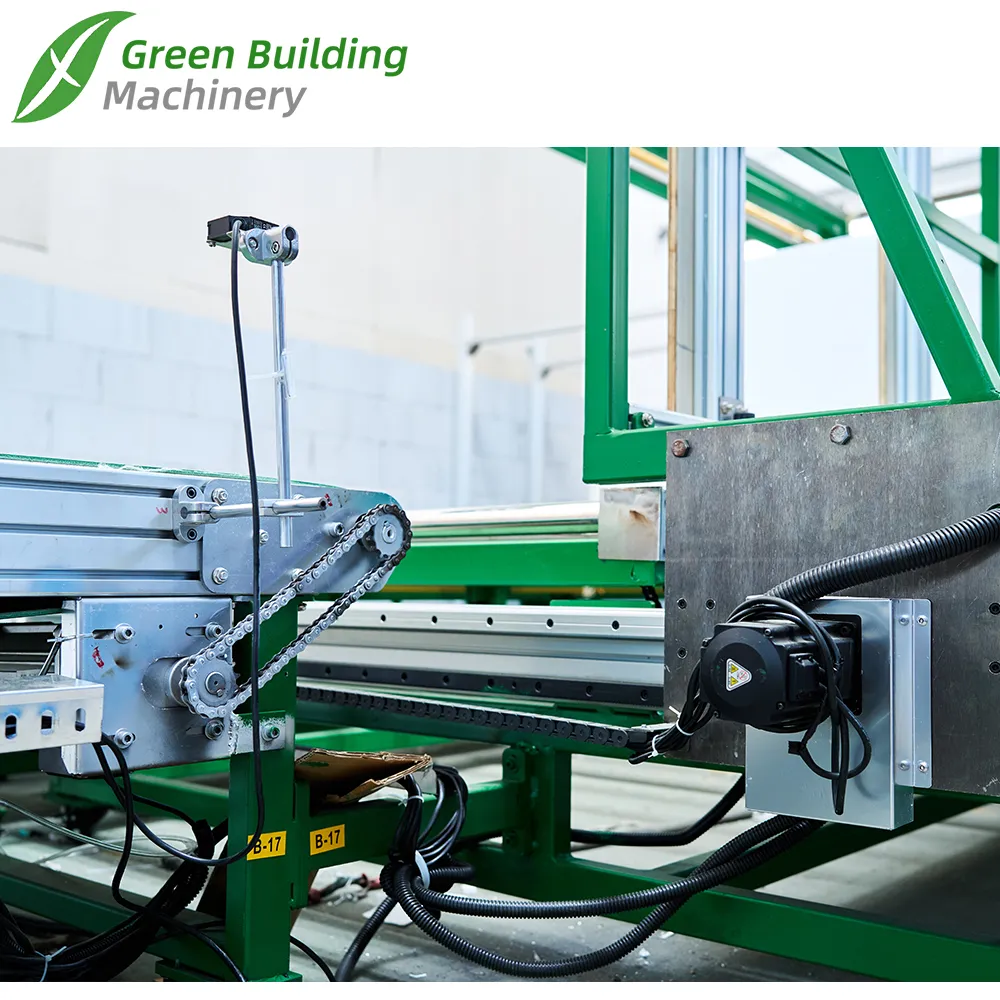 Fully automatic continuous foam cutting machine with vibration cutting ...